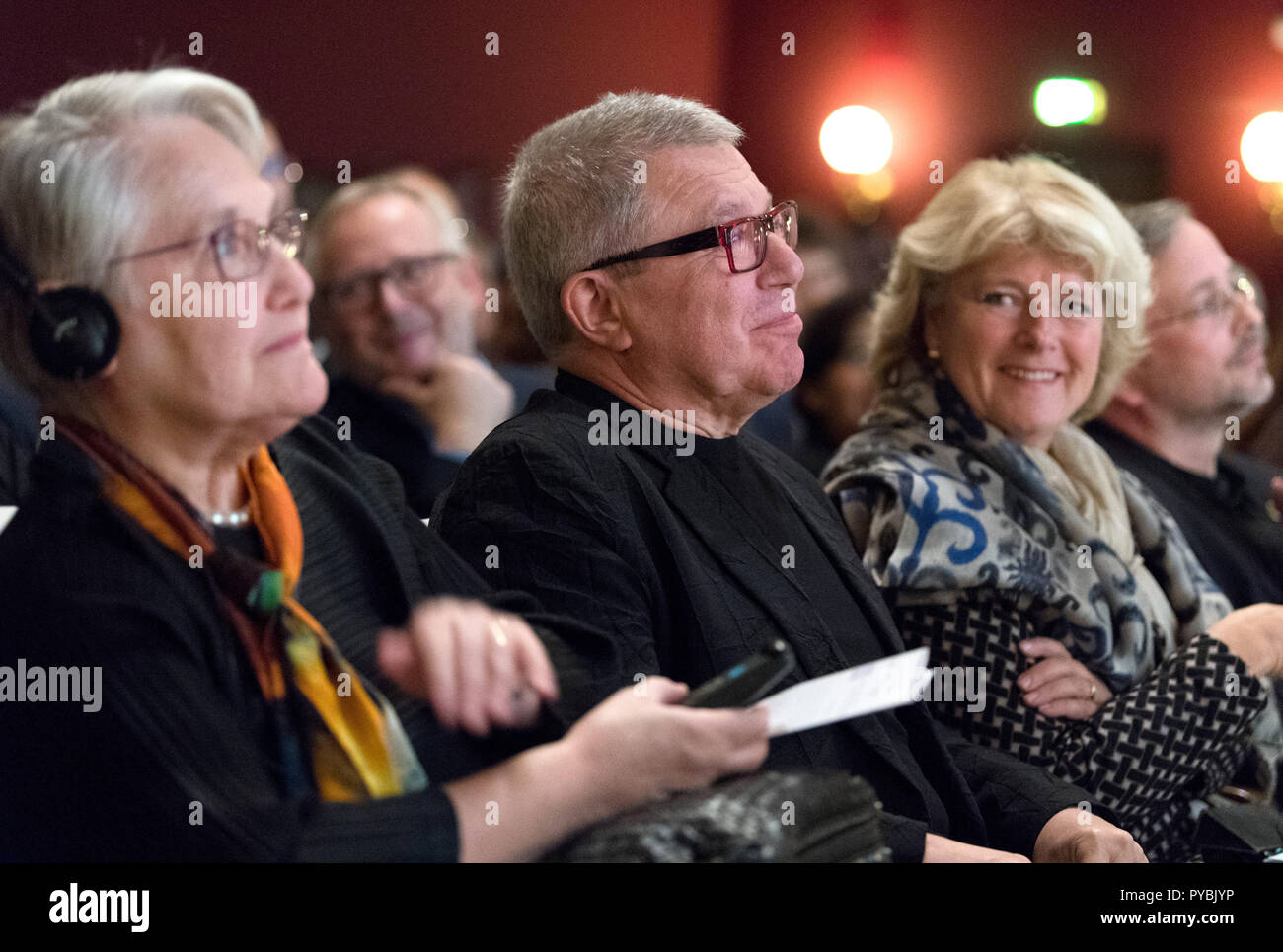 Daniel libeskind and his wife nina hi-res stock photography and images ...