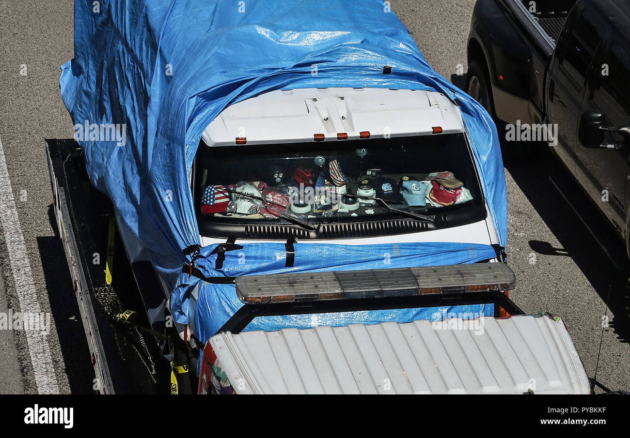 Miramar, FL, USA. 26th Oct, 2018. The van believed to be owned by ...