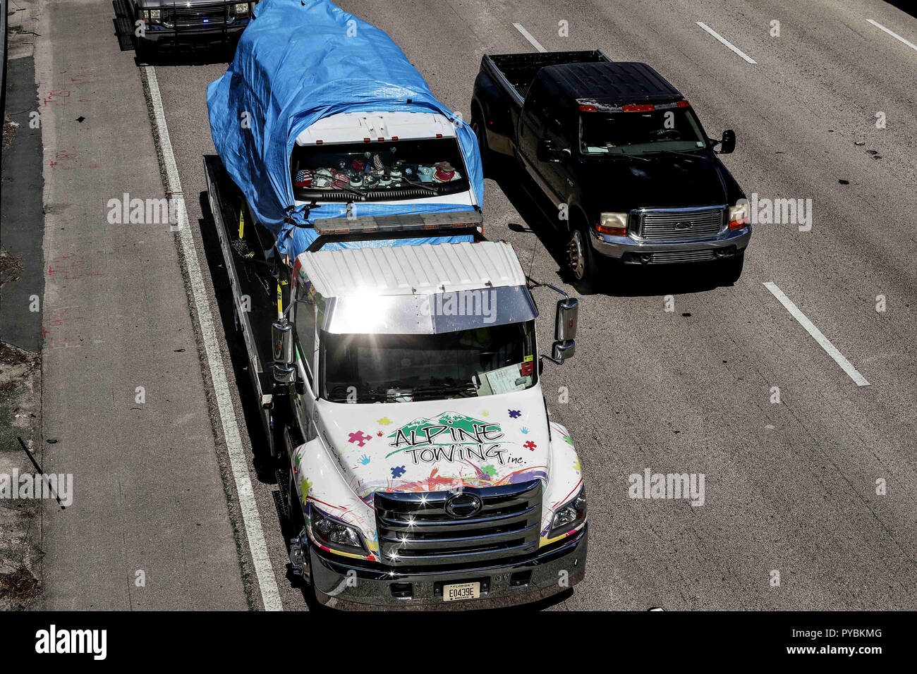 Miramar, FL, USA. 26th Oct, 2018. The van believed to be owned by ...