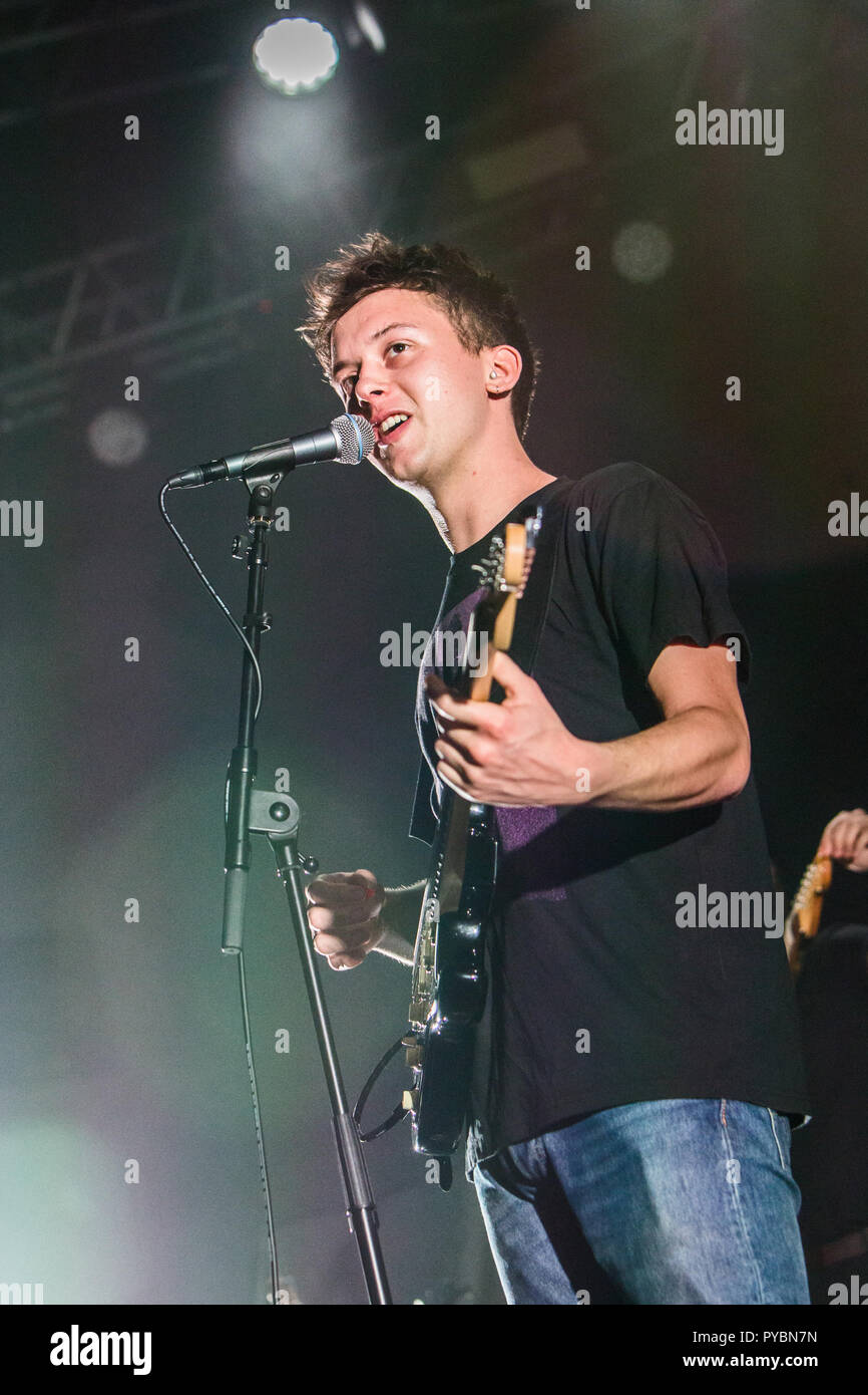 Milan, Italy. 26 October 2018. The English singer-songwriter Ethan ...