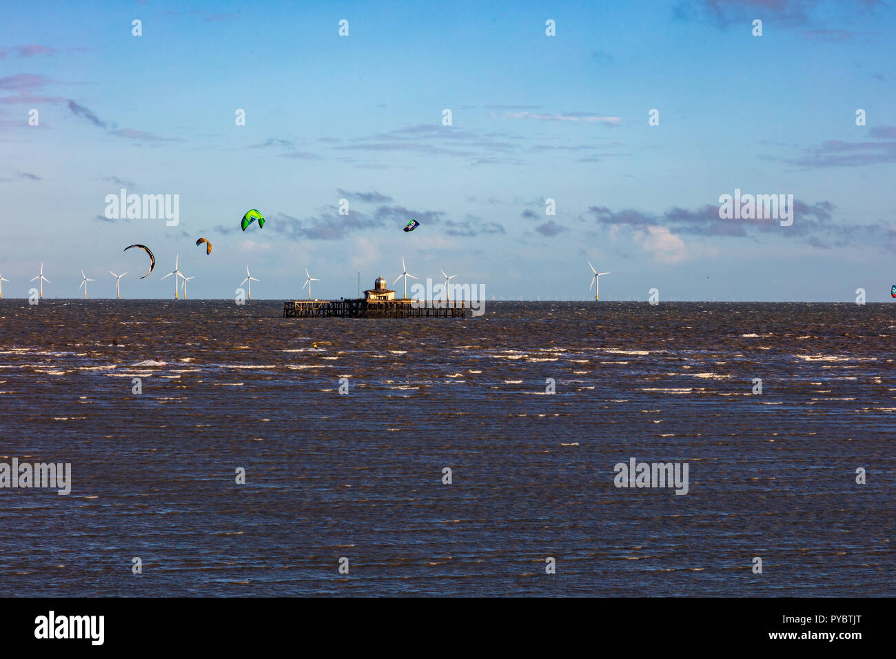 Stong wind and seas hi-res stock photography and images - Alamy