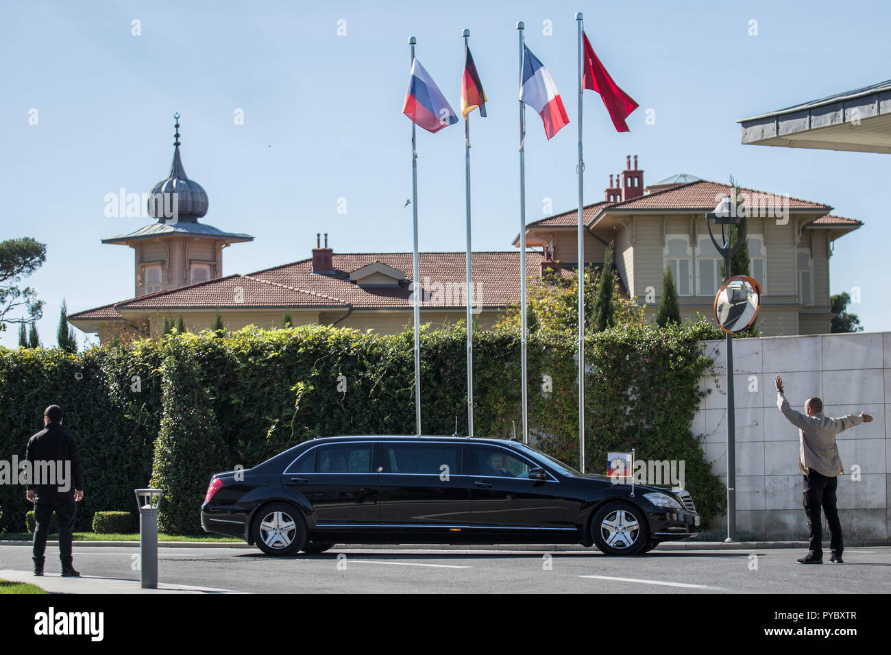Vladimir putin car hi-res stock photography and images - Alamy
