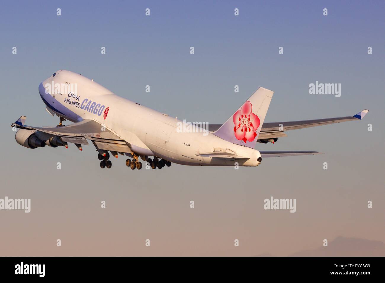 Los Angeles, USA - 20. February 2016: China Airlines Cargo Boeing 747 ...