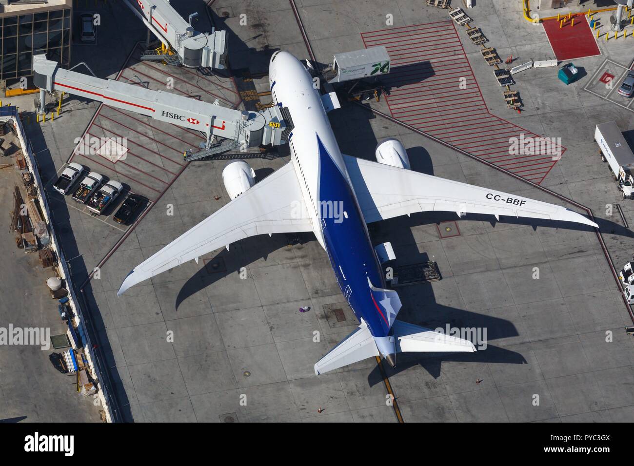 Los Angeles, USA - 20. February 2016: LAN Boeing 787-8 at Los Angeles ...