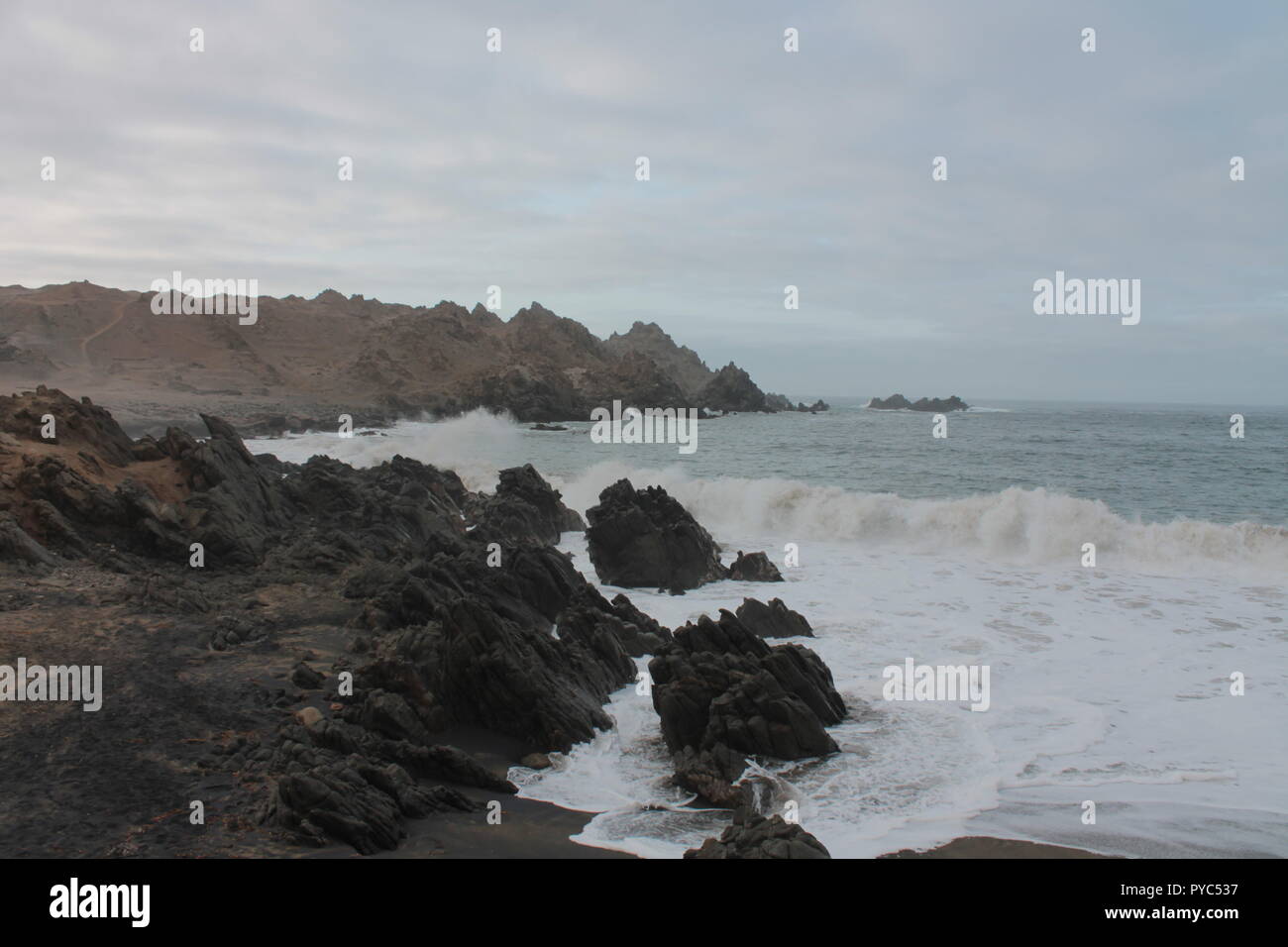 Pacific ocean at Puerto Inca, Peru Stock Photo - Alamy