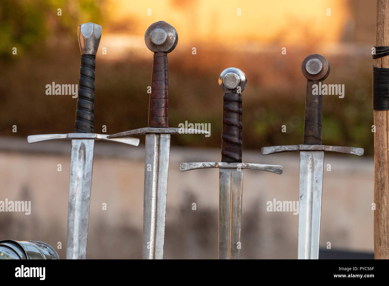 Medieval swords hi-res stock photography and images - Alamy