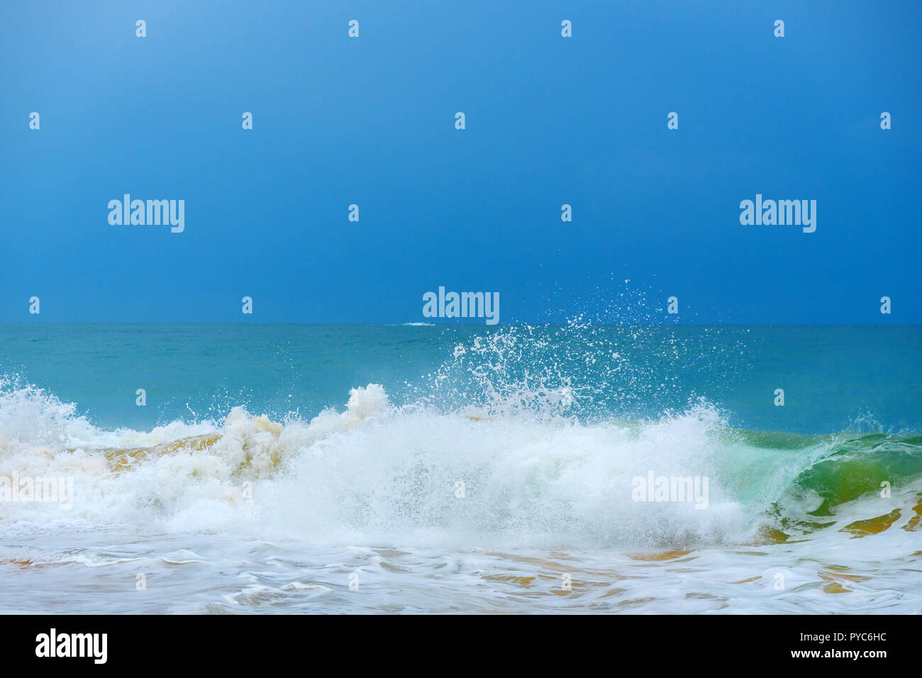 Closeup sea waves foam running hi-res stock photography and images - Alamy