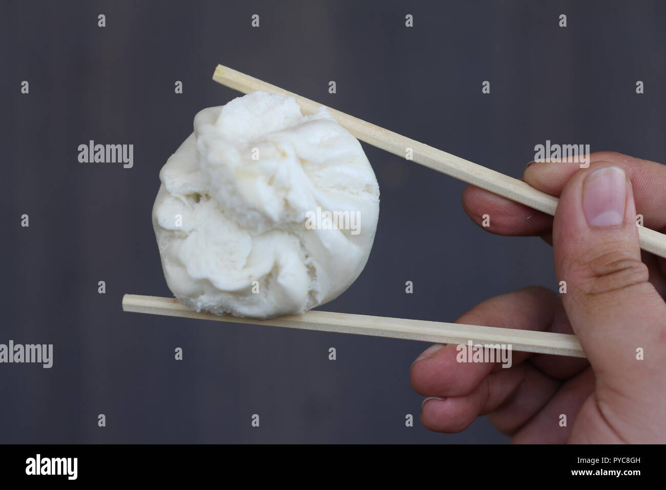 Comiendo ham pao hi-res stock photography and images - Alamy