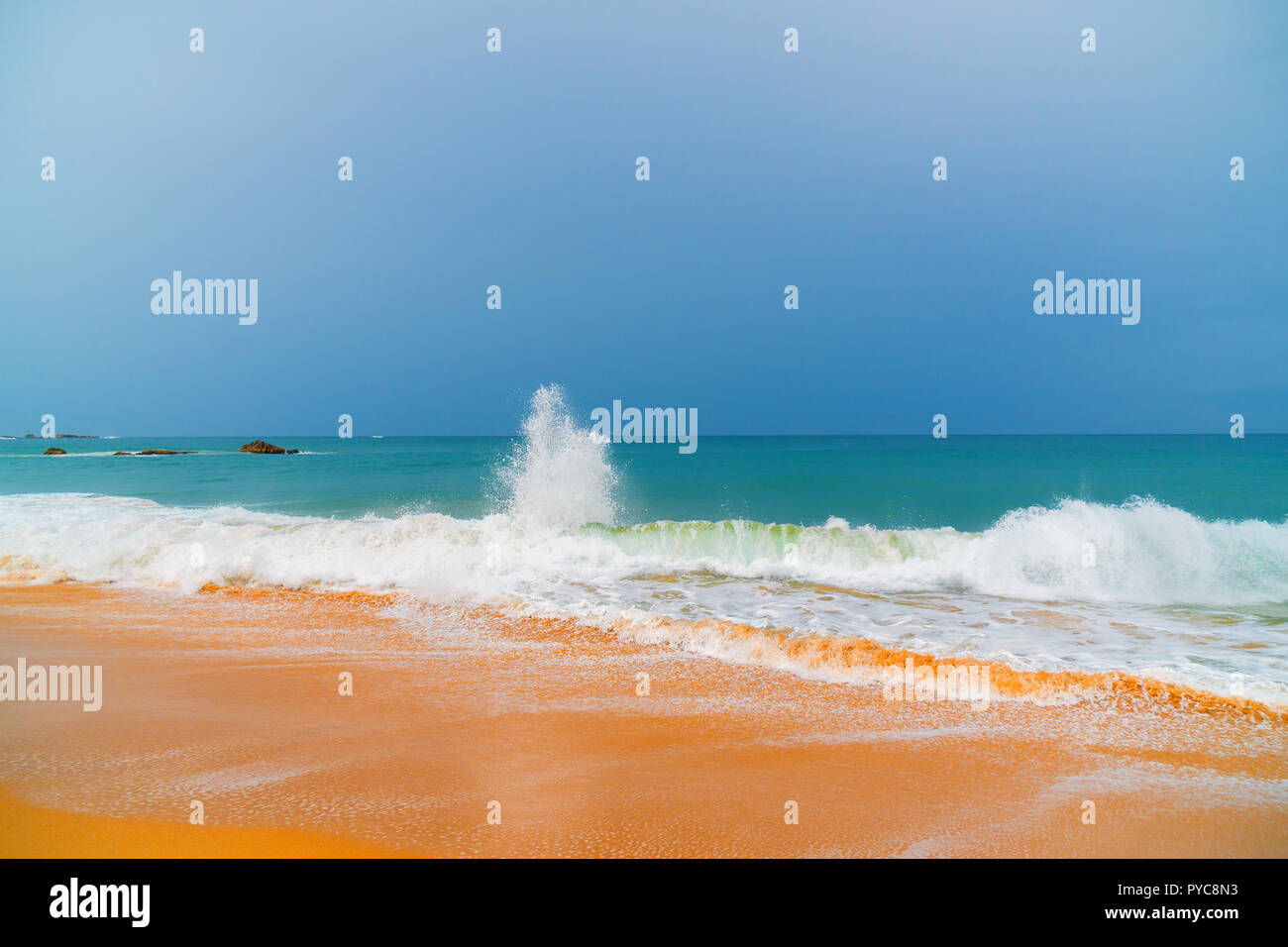 Closeup sea waves foam running hi-res stock photography and images - Alamy