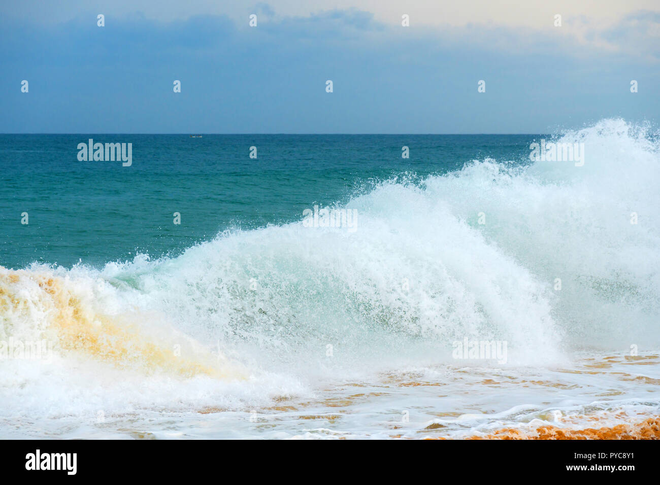 Closeup sea waves foam running hi-res stock photography and images - Alamy