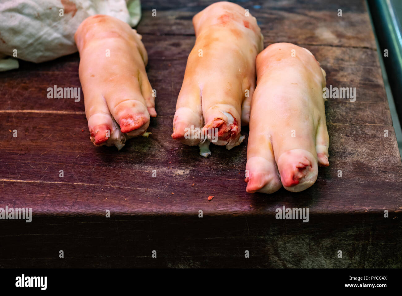 Pigs feet hi-res stock photography and images - Alamy