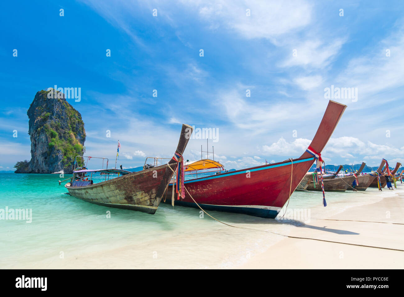 Thai beach resort hi-res stock photography and images - Alamy