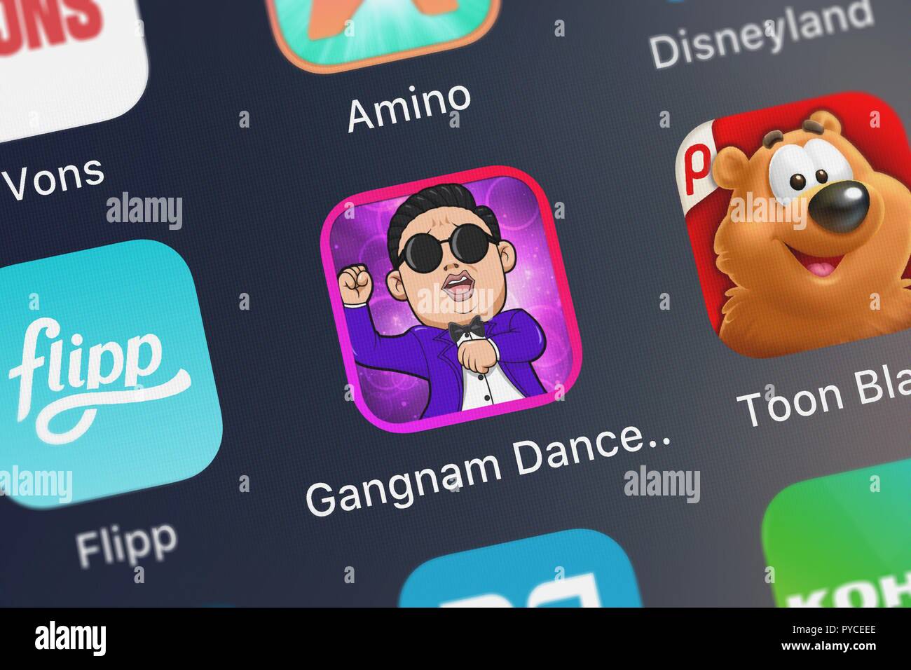 Gangnam dance school hi-res stock photography and images - Alamy