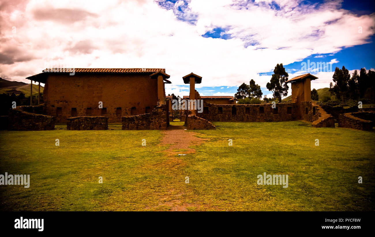 Raqchi cusco view hi-res stock photography and images - Alamy