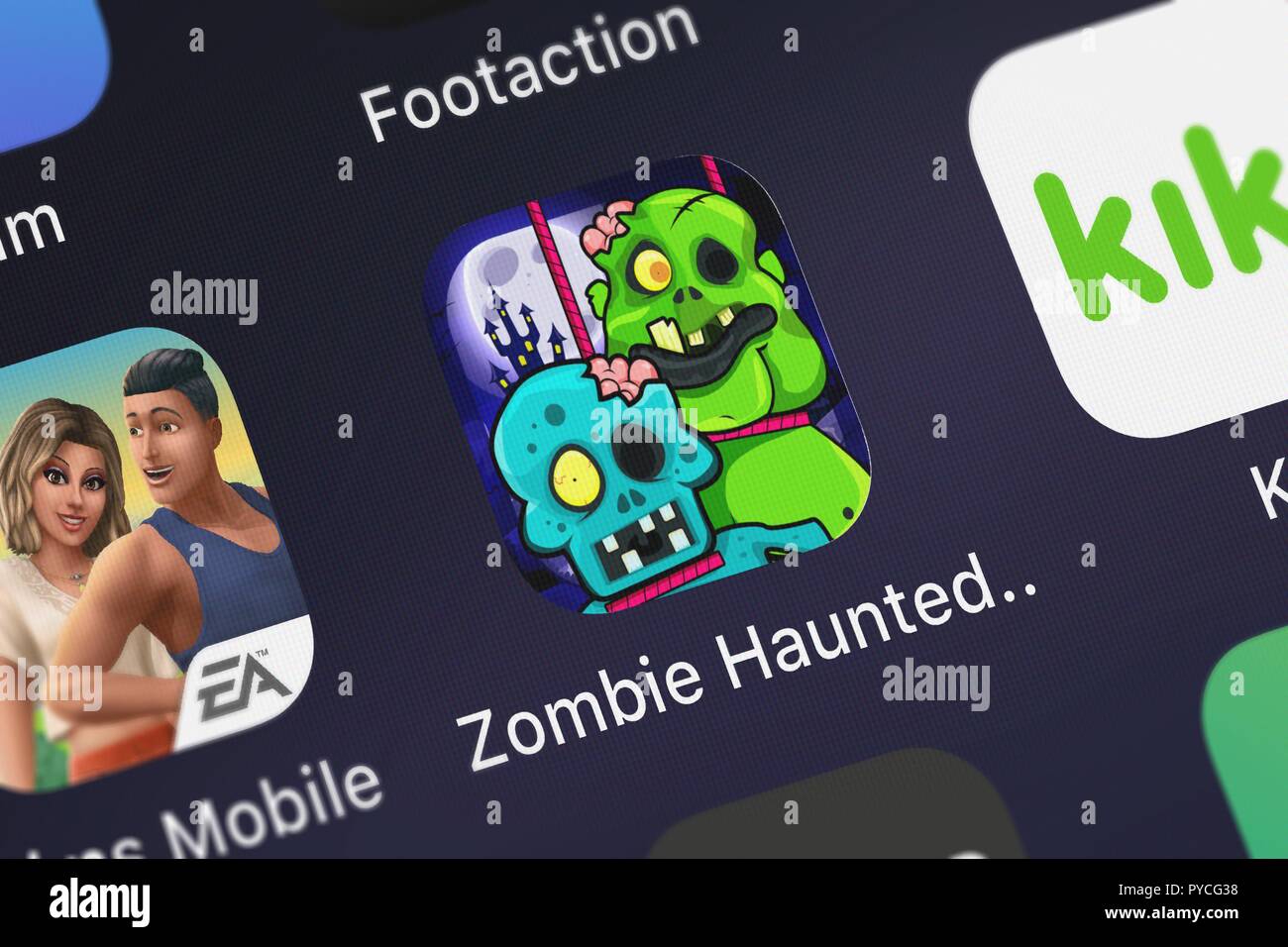 Zombie haunted mansion lite hi-res stock photography and images - Alamy