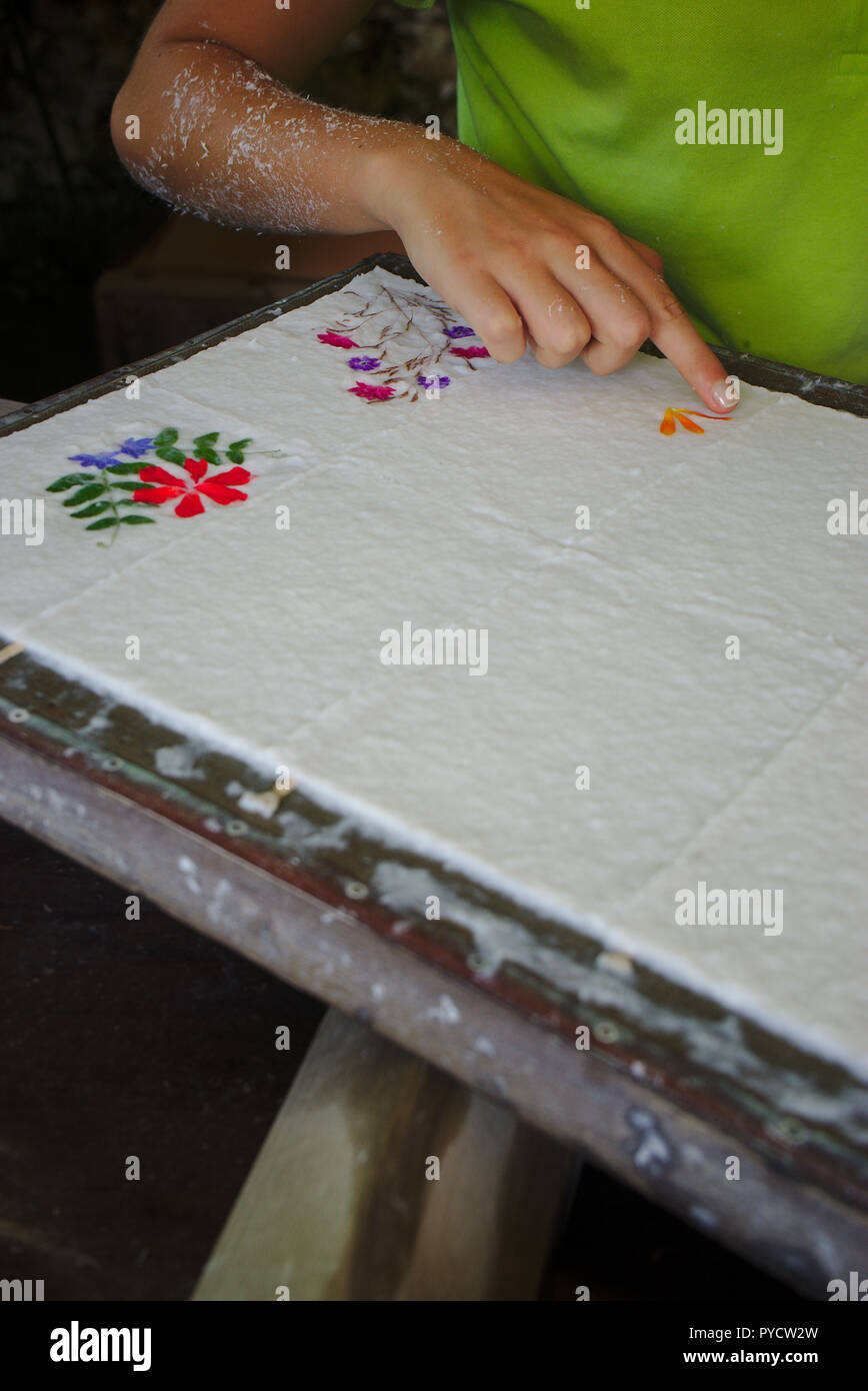 Floral inlay hi-res stock photography and images - Alamy