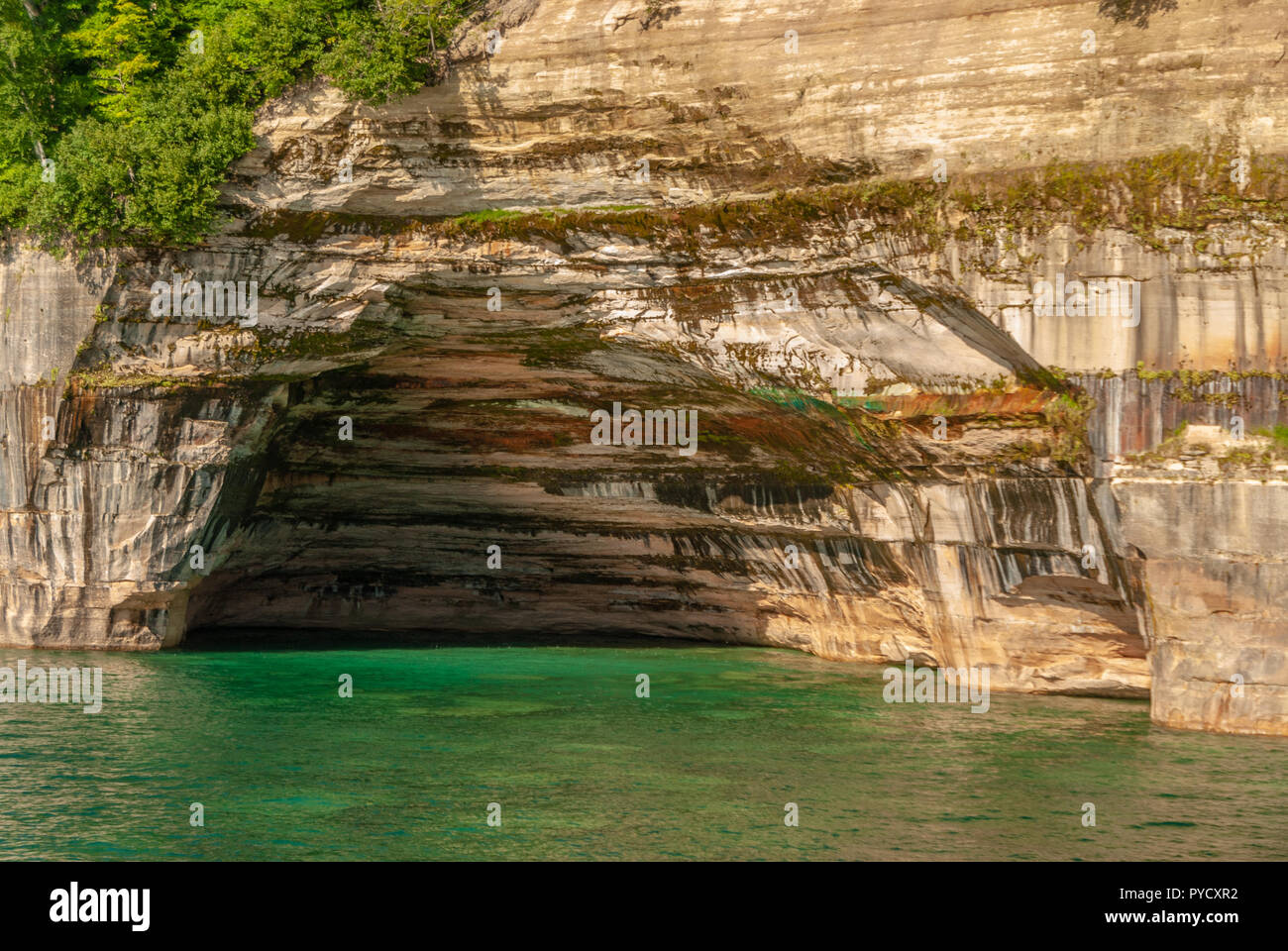 Pictured rocks northern michigan hi-res stock photography and images ...