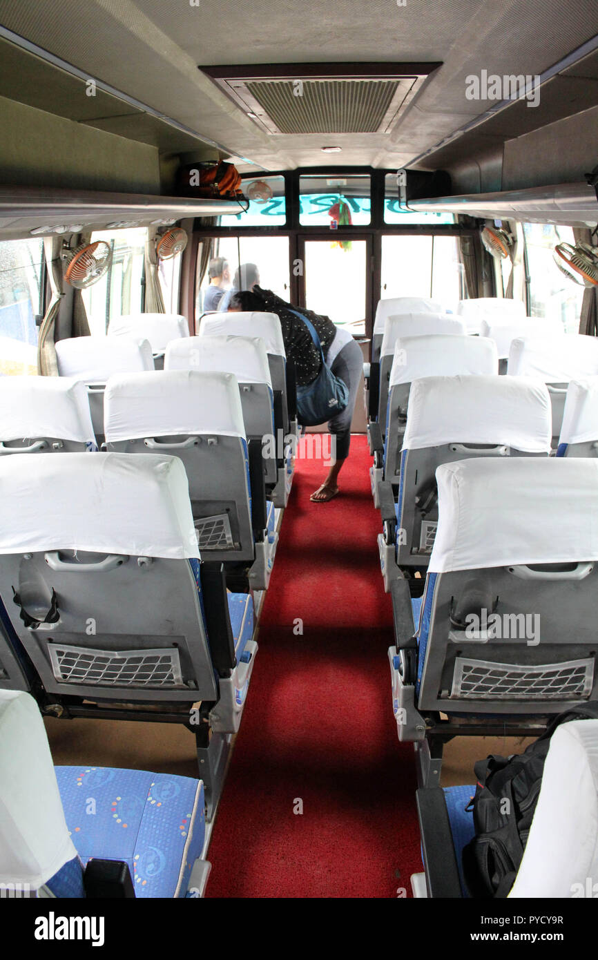 Tourist bus pokhara nepal hi-res stock photography and images - Alamy