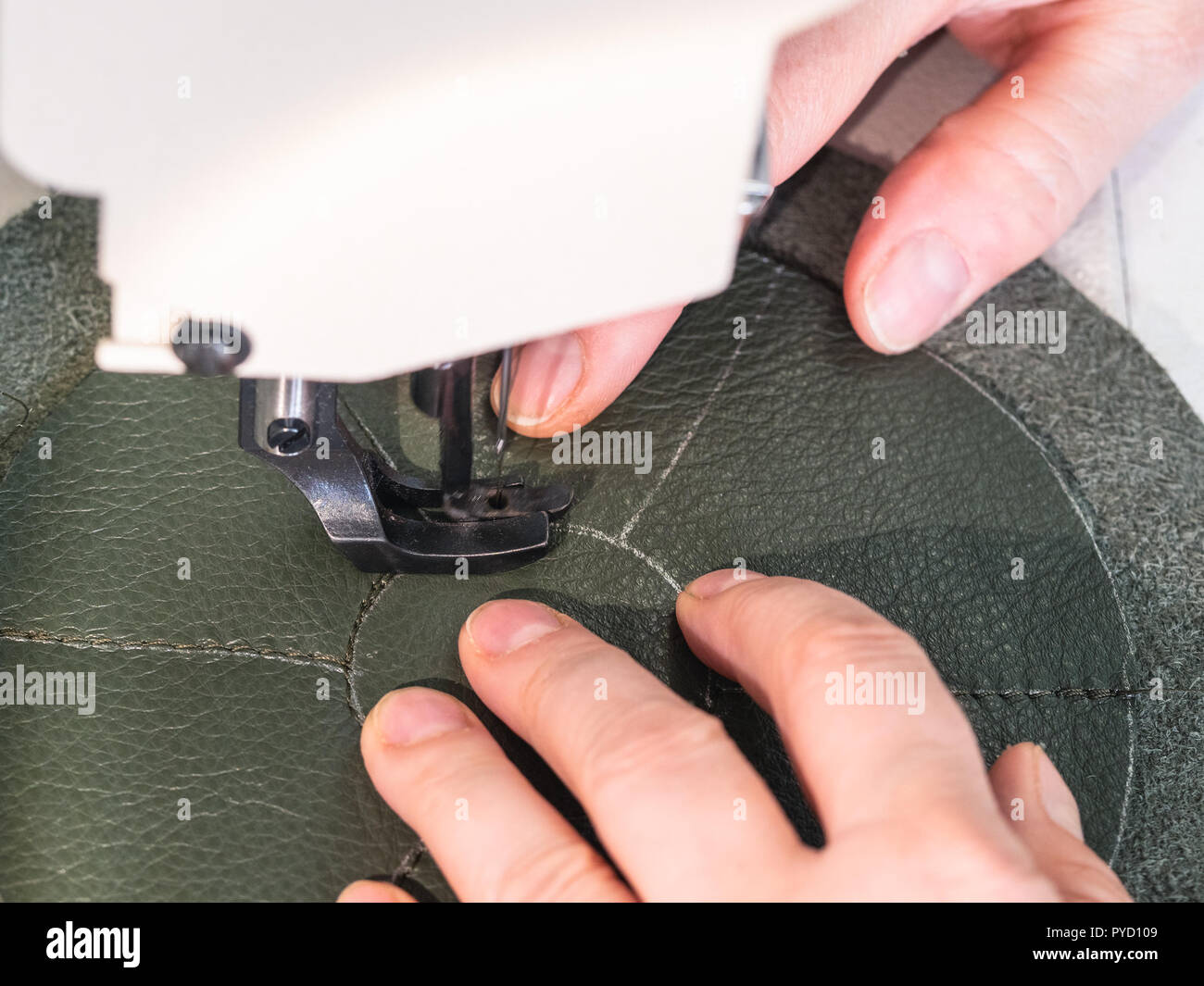 Stitch sew stitches stitching hi-res stock photography and images - Alamy