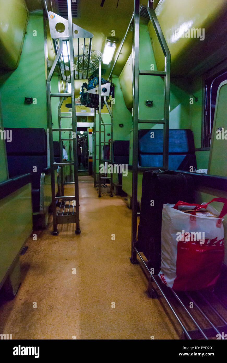 City night line sleeper hi-res stock photography and images - Alamy