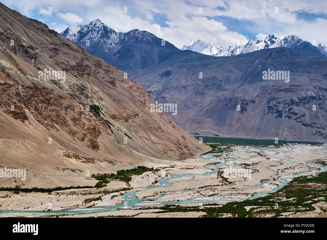 Tajikistan afghanistan river hi-res stock photography and images - Alamy