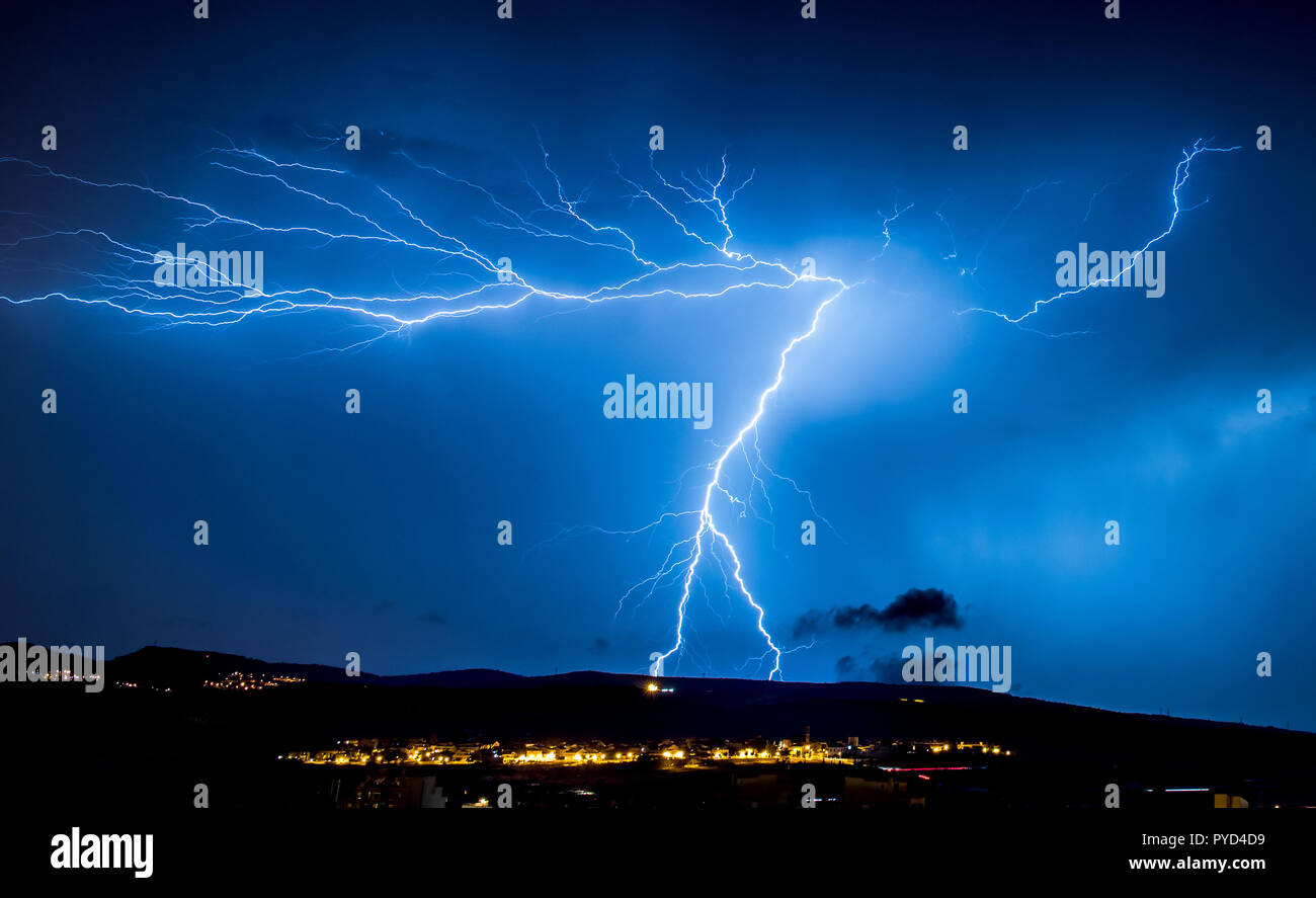 Town and lightning strike hi-res stock photography and images - Alamy