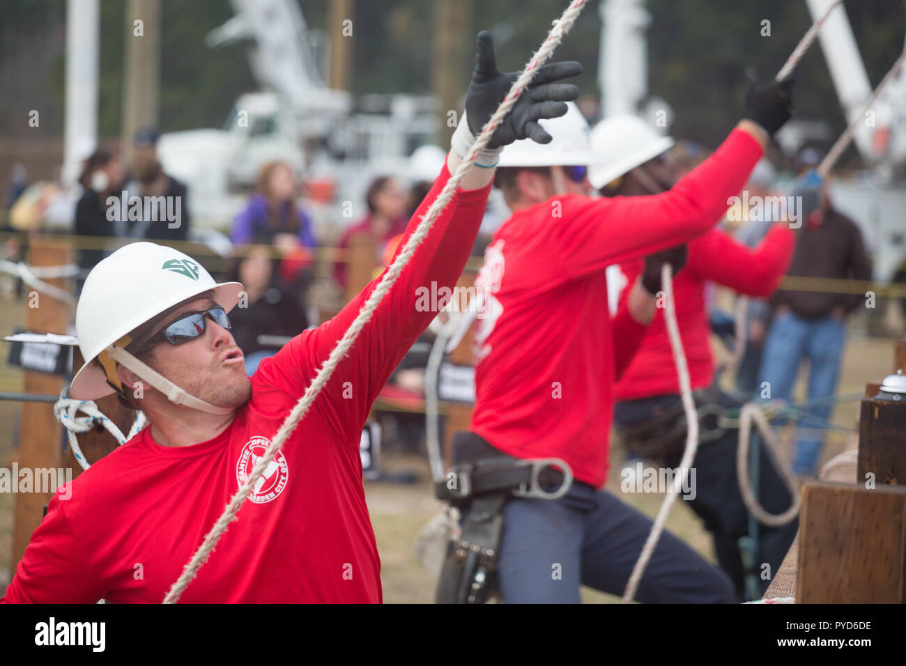 Lineman rodeo hi-res stock photography and images - Alamy