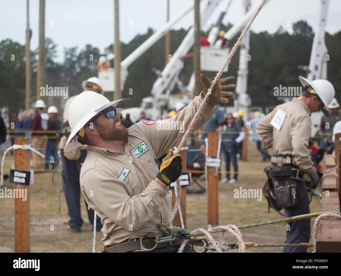 Lineman rodeo hi-res stock photography and images - Alamy