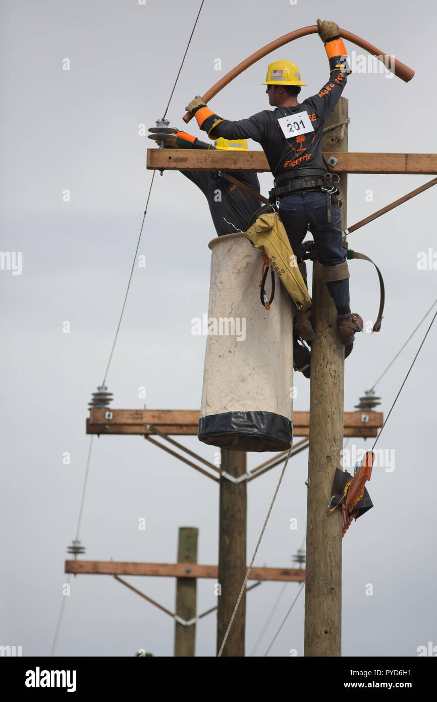Power poles hi-res stock photography and images - Alamy