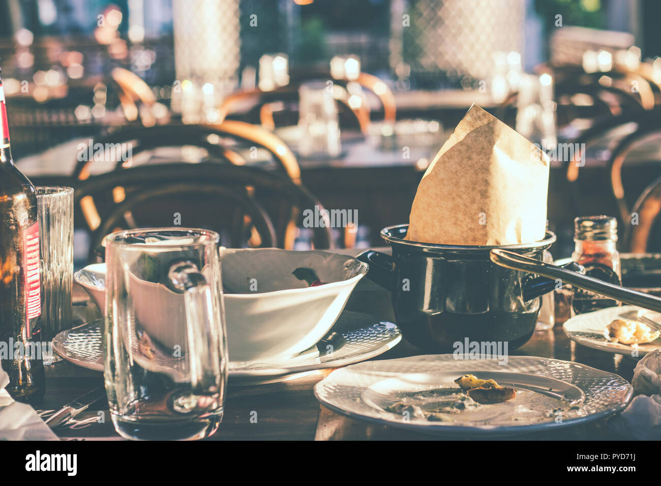 Empty dinner plate after meal hi-res stock photography and images - Alamy