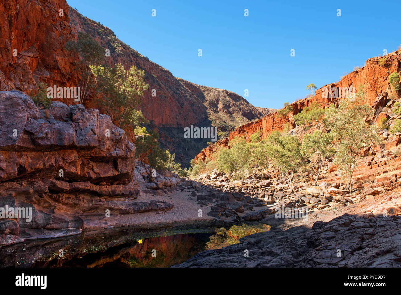 Ormiston Gorge, West MacDonnell National Park, Northern Territory ...