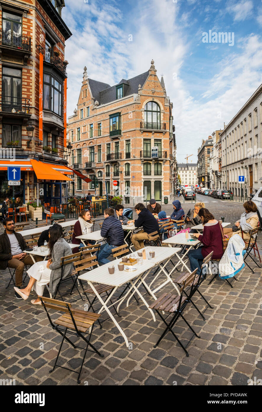 Coffee bar in Sablon district, Bruxelles Stock Photo - Alamy