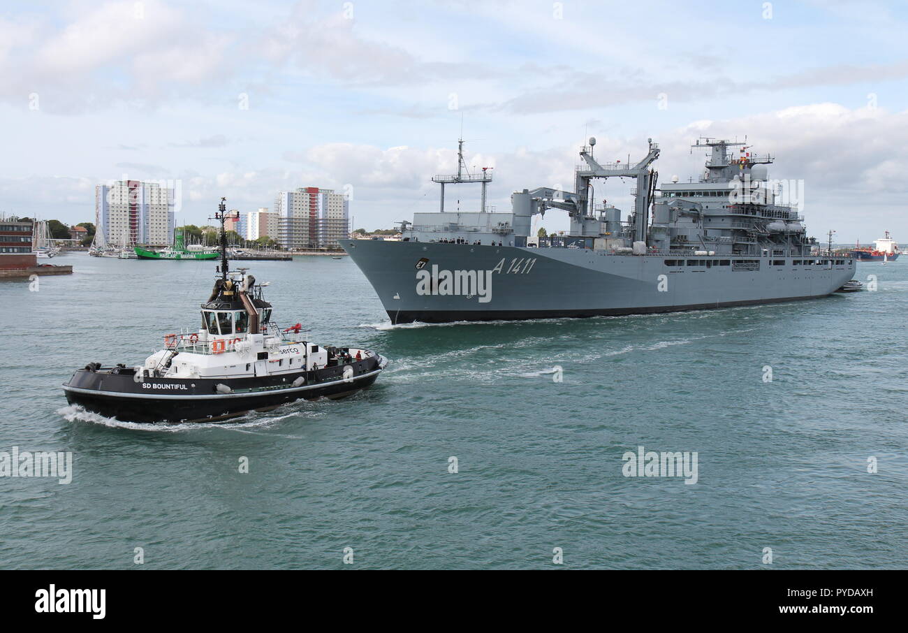 Type 702 berlin class hi-res stock photography and images - Alamy