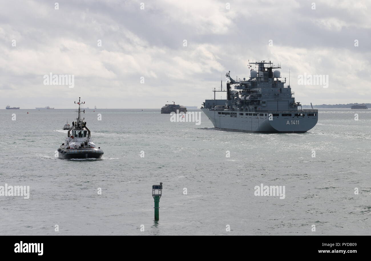 Type 702 berlin class hi-res stock photography and images - Alamy