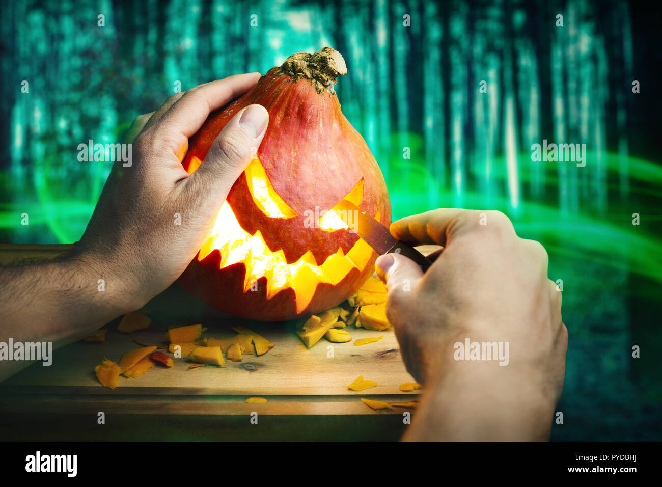Pumpkin carving forest hi-res stock photography and images - Alamy