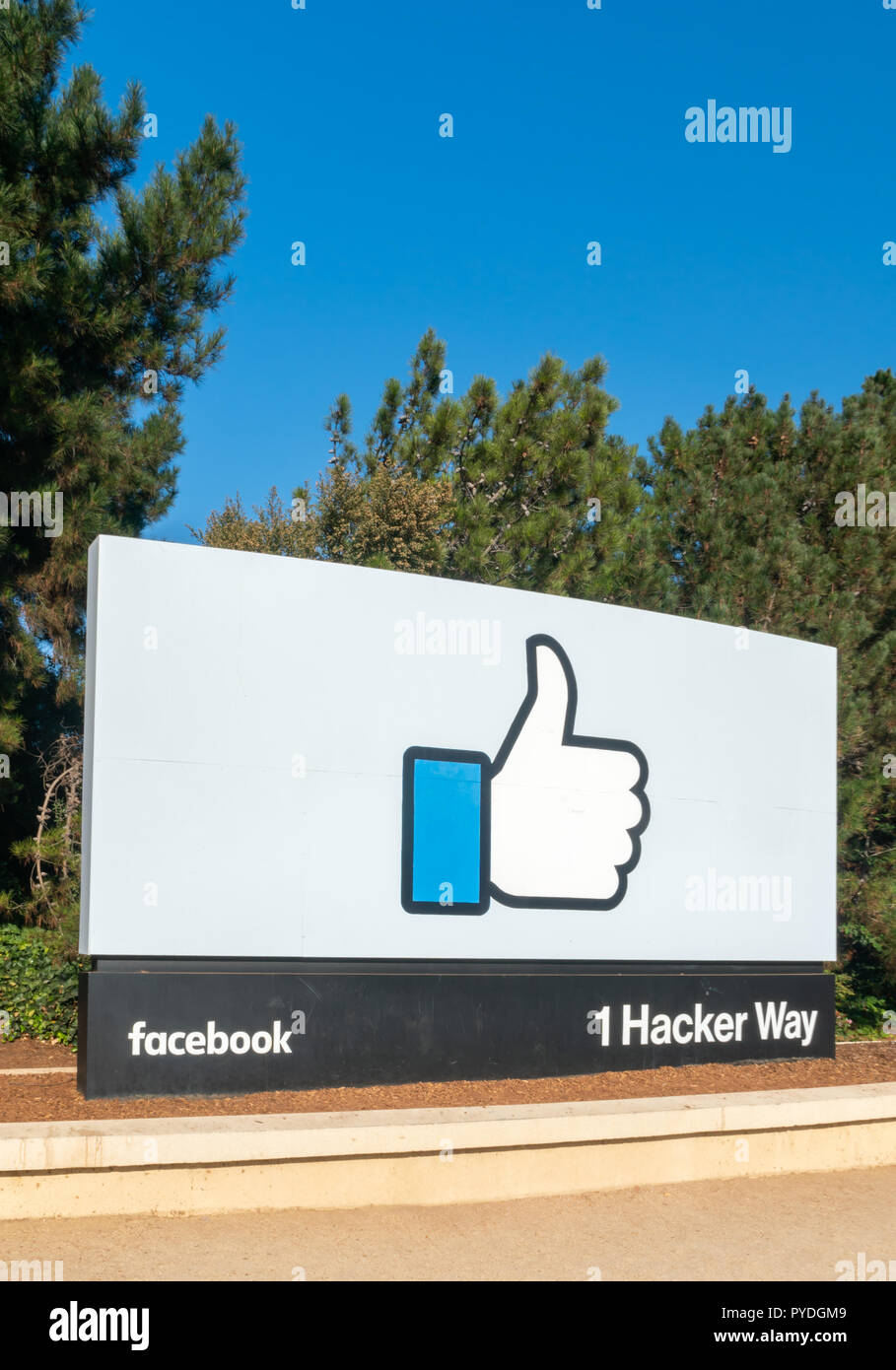 Facebook headquarters hi-res stock photography and images - Alamy