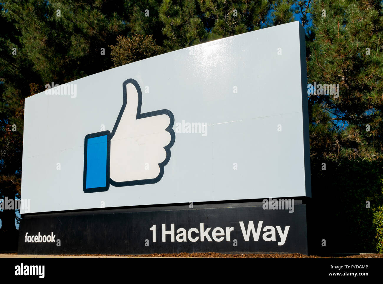 Facebook headquarters hi-res stock photography and images - Alamy