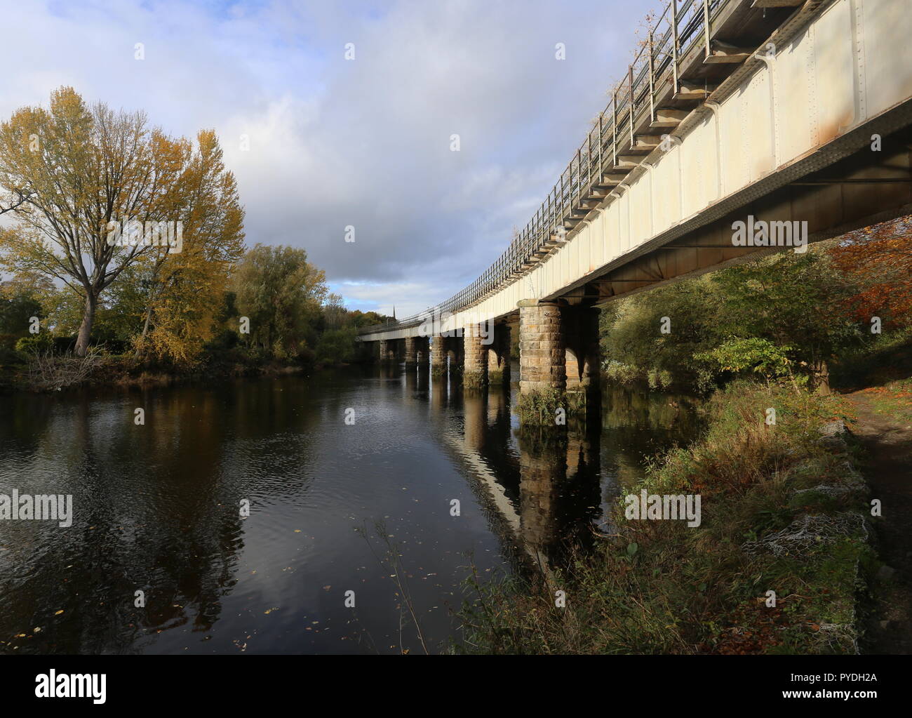 West Railway Bridge over River Tay Perth Scotland October 2018 Stock ...