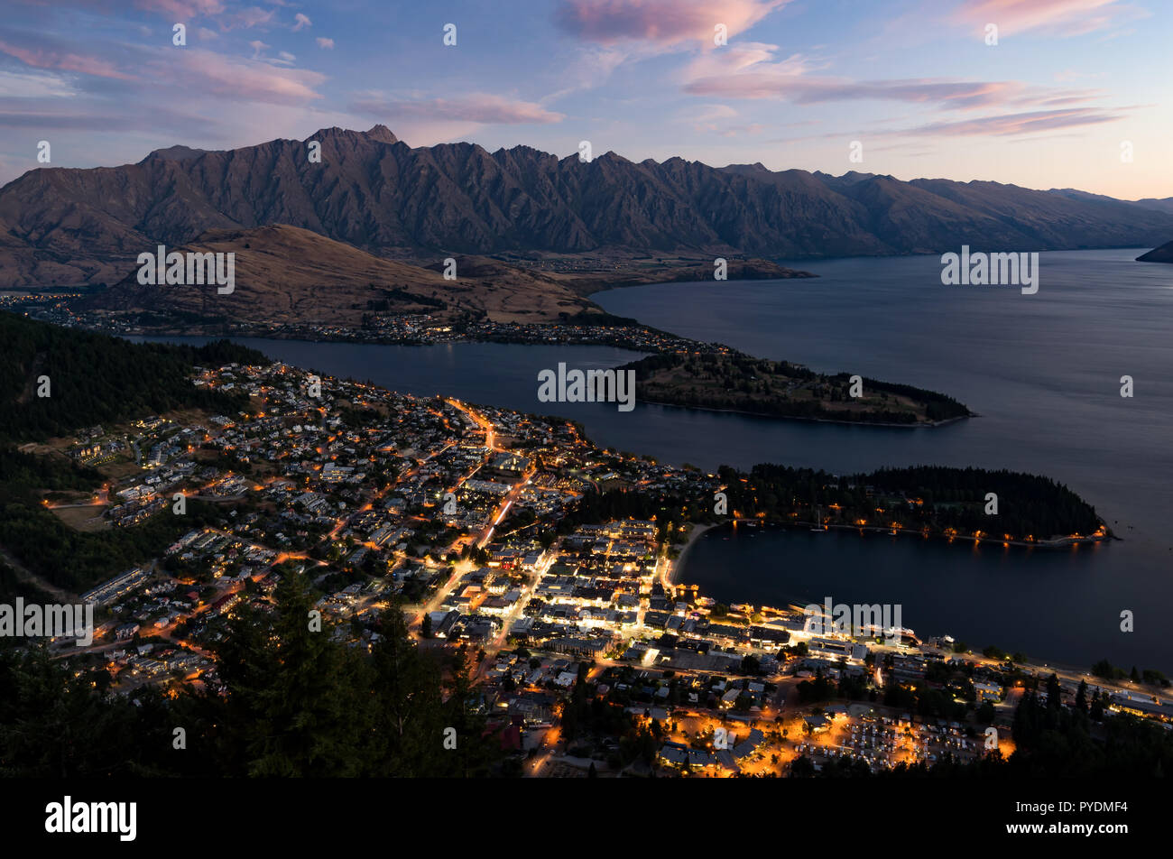 Queenstown city dusk hi-res stock photography and images - Alamy