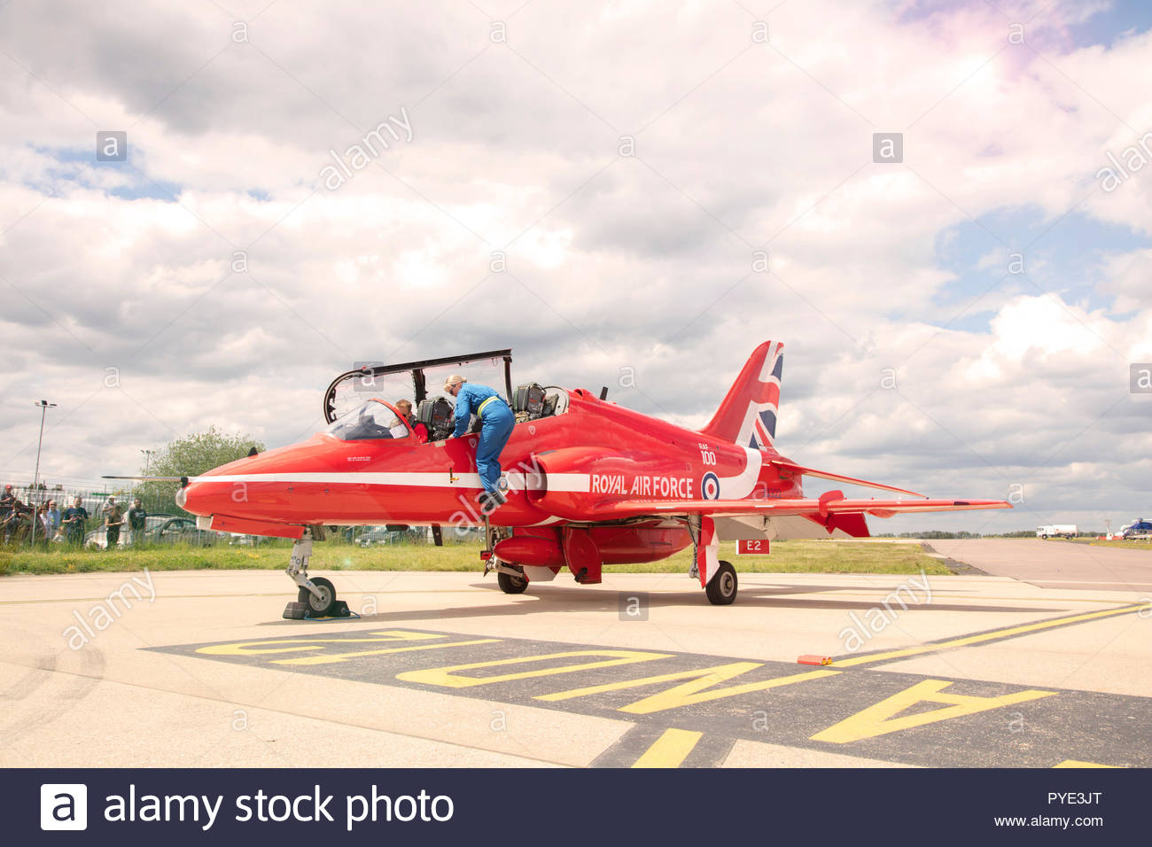 Female Raf Pilot High Resolution Stock Photography and Images - Alamy