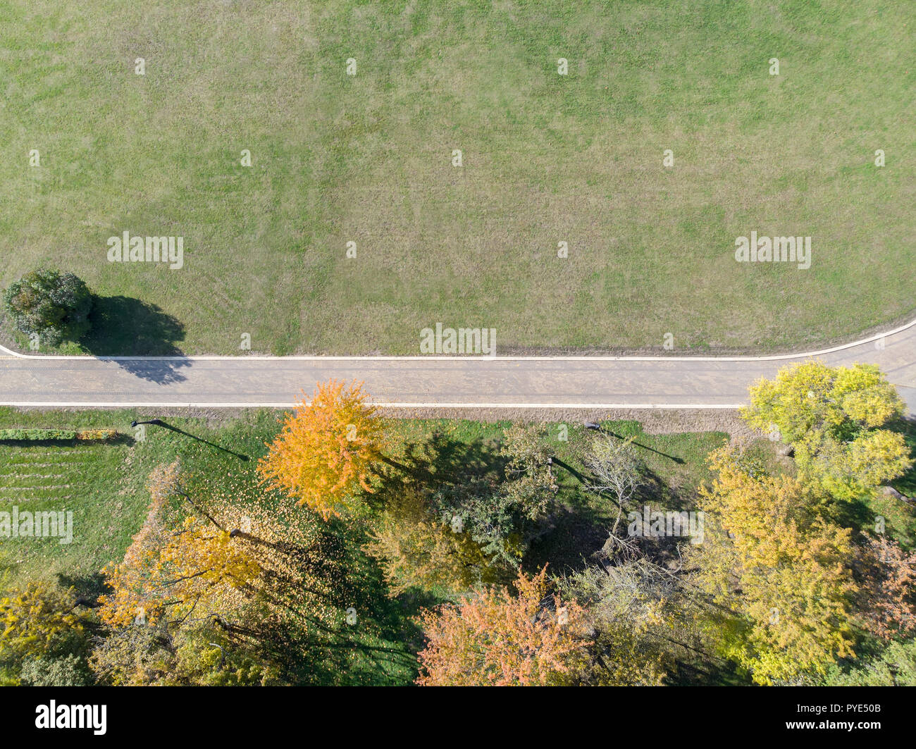 Aerial view of footpath hi-res stock photography and images - Alamy
