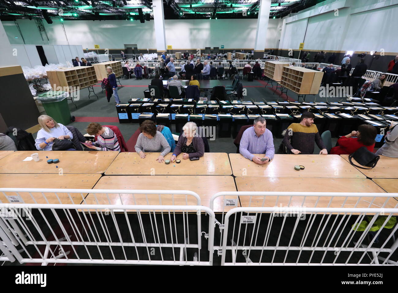 Election staff count ballot boxes hi-res stock photography and images ...