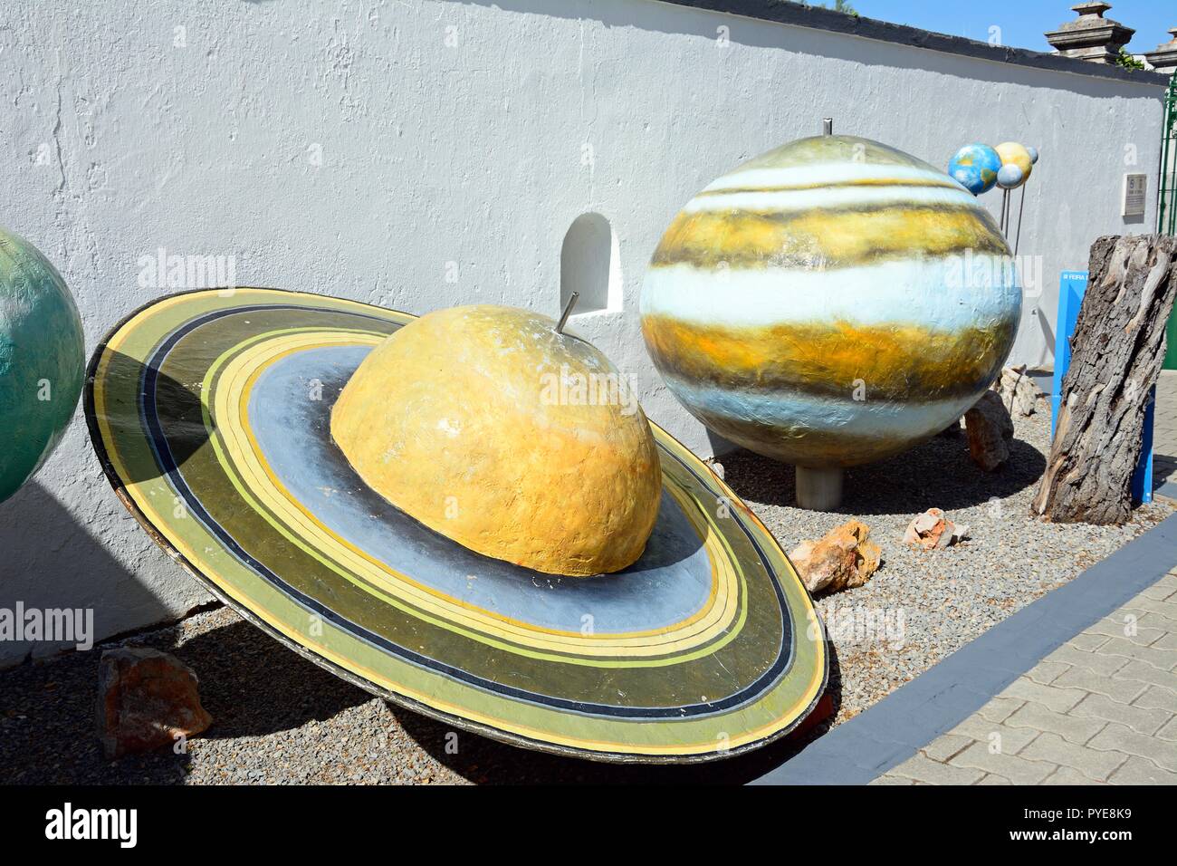 Statue of saturn hi-res stock photography and images - Alamy