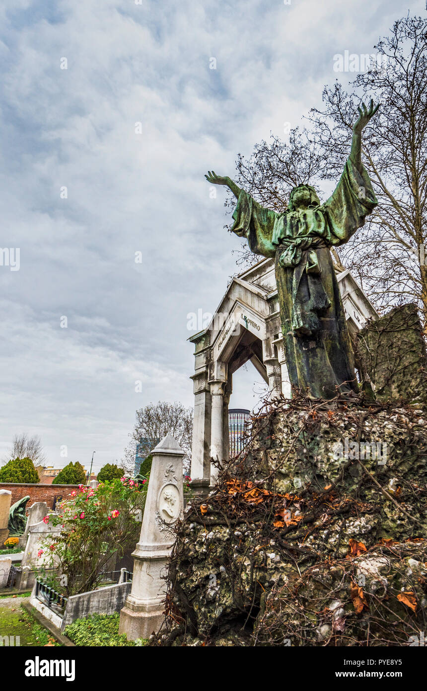 Monumental art hi-res stock photography and images - Alamy