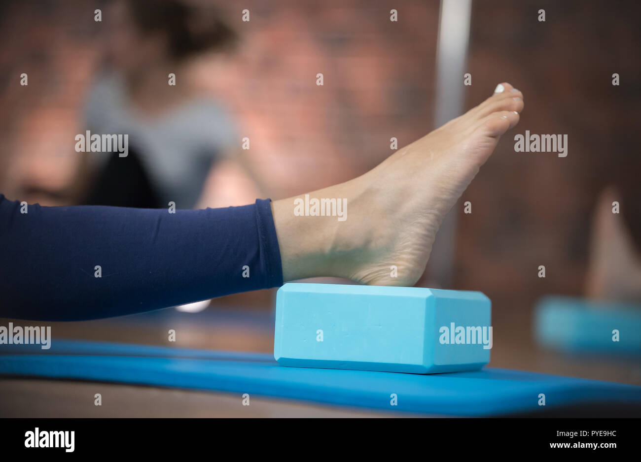 Female gymnast feet hi-res stock photography and images - Alamy