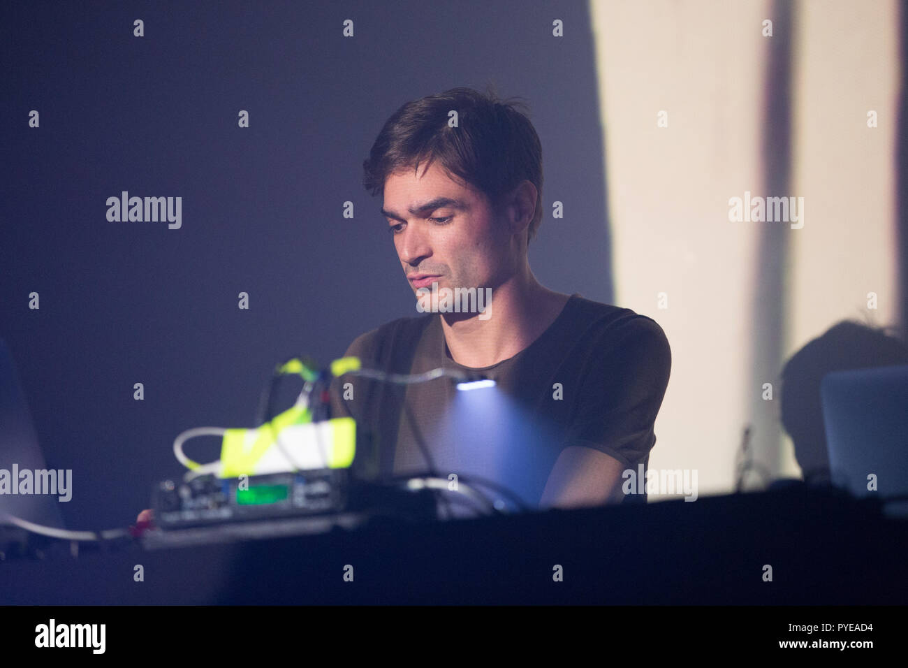 Jonathan julian hopkins hi-res stock photography and images - Alamy