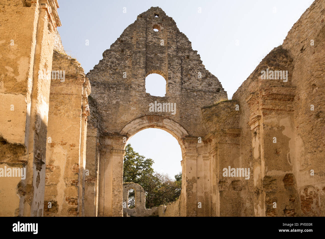 Ancient temple old ruin hi-res stock photography and images - Alamy