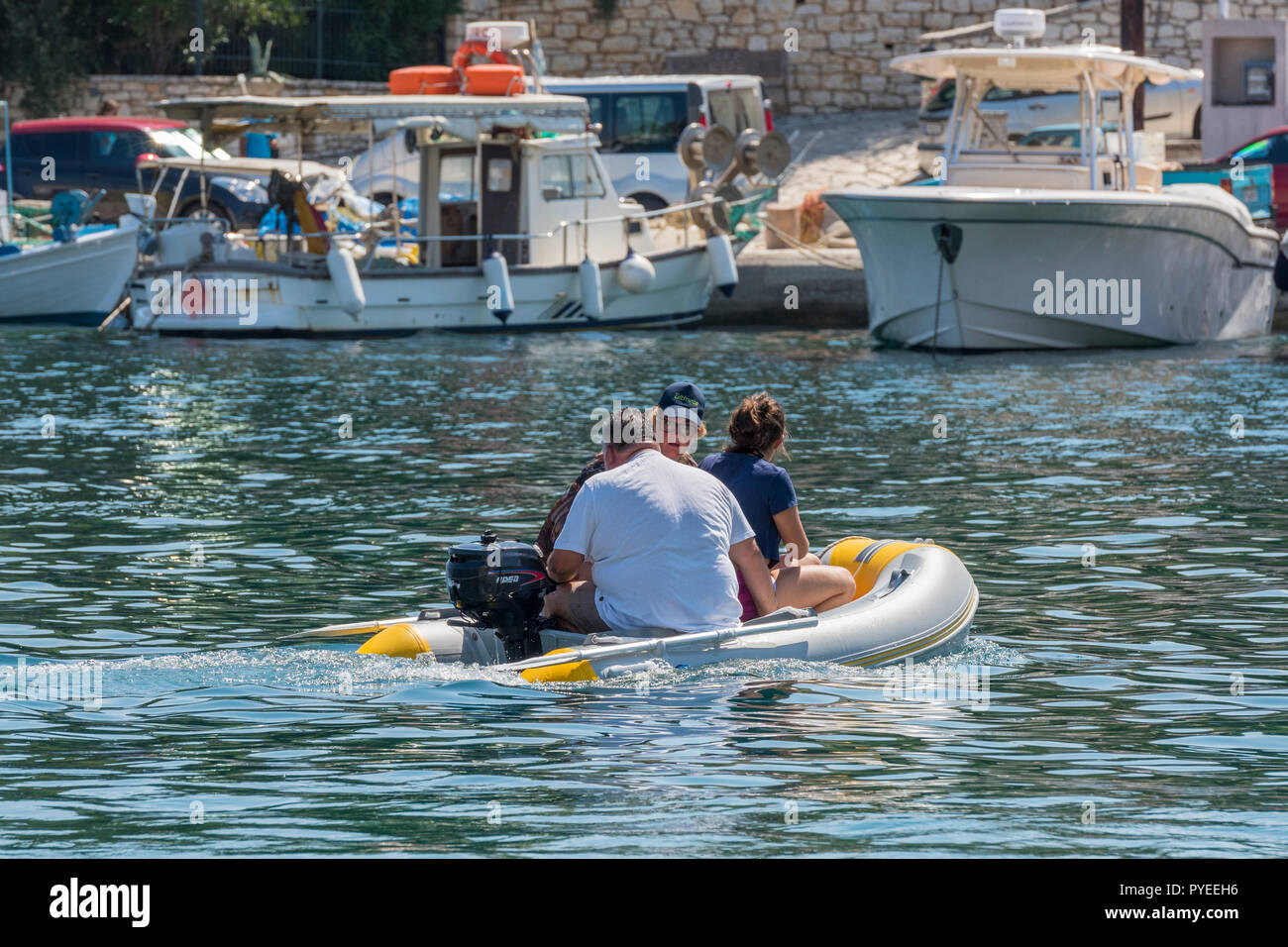 Rubber dinghy tender hi-res stock photography and images - Alamy