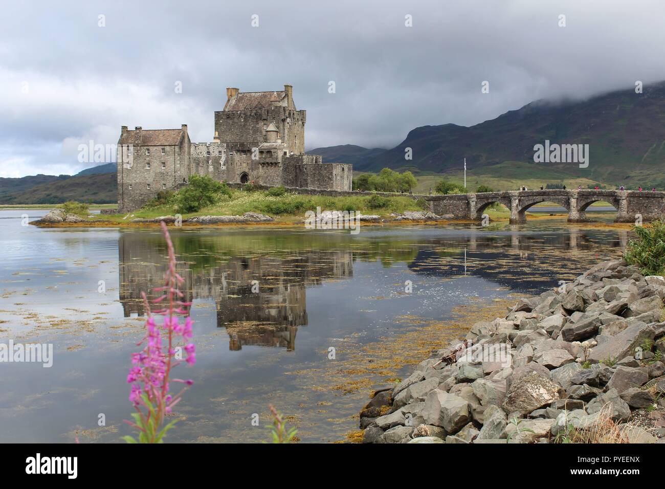 Eilean Donan Castle, Scotland Stock Photo - Alamy