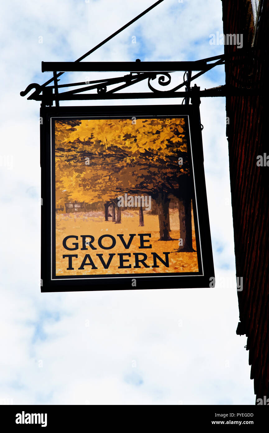 Tunbridge wells sign hi-res stock photography and images - Alamy